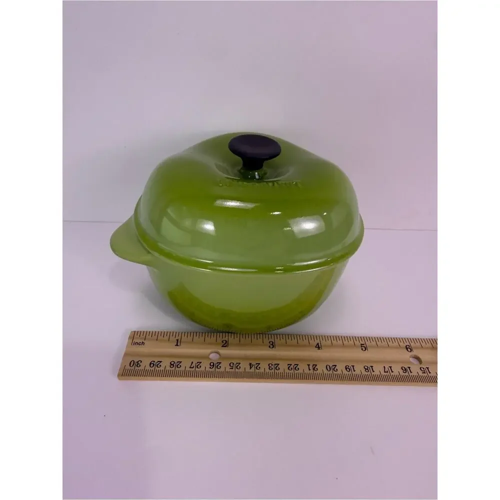 Le Creuset | Kitchen | Le Creuset Petite Green Apple Cocotte Stoneware ...